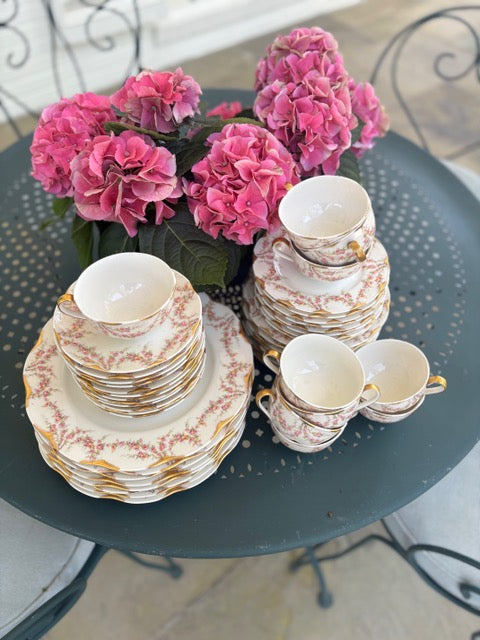Pink Haviland Varenne Dinnerware (46-piece set) – Maison Maison Design